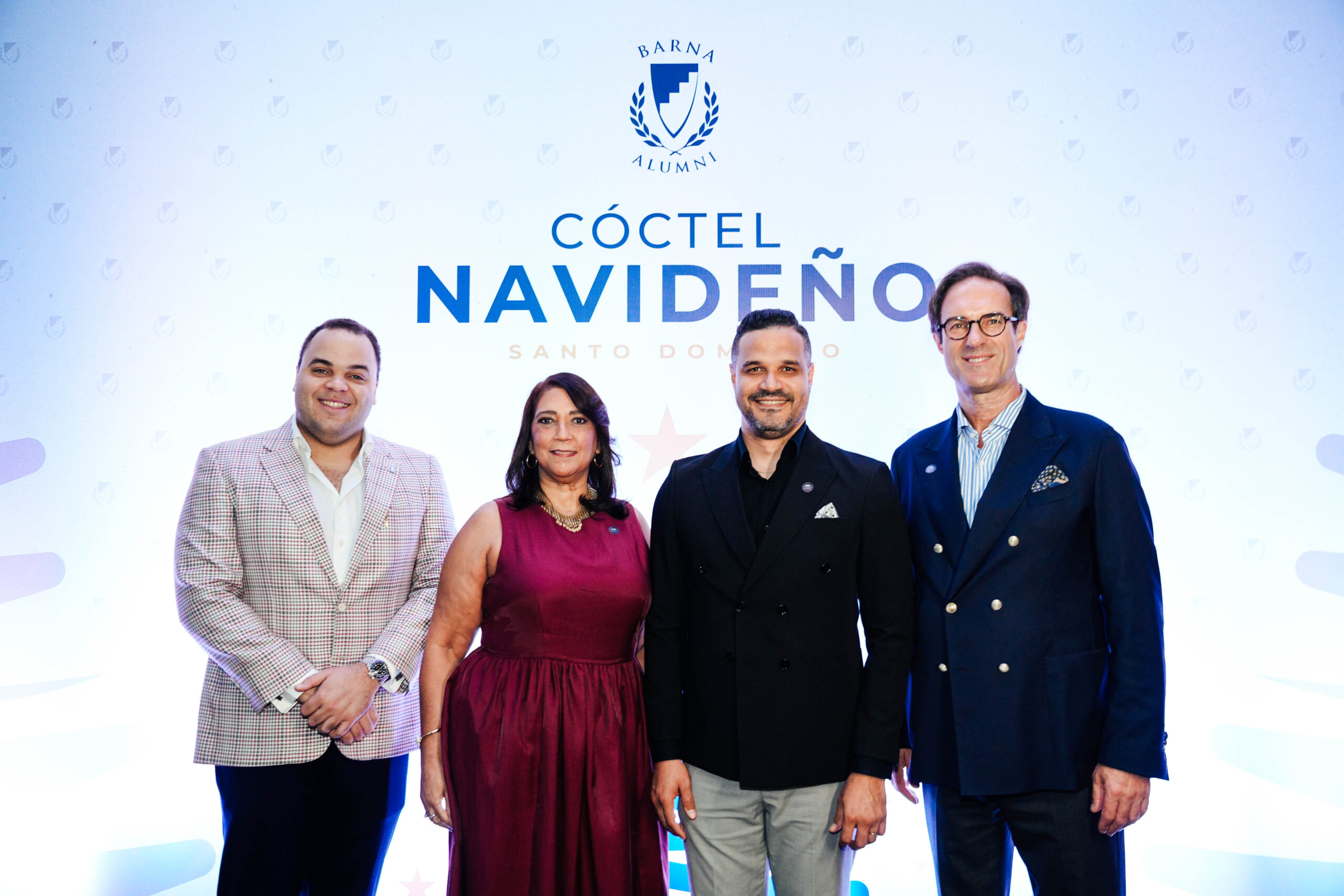 Barna Alumni reúne a más de 400 egresados en cócteles navideños en ...